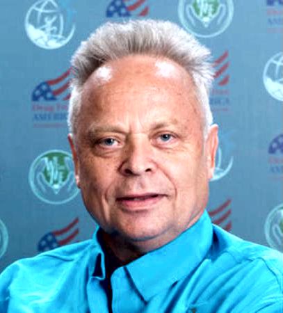 Norbert Heuser – Caravan to Midnight