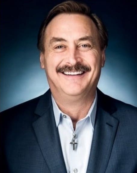 1672 – Facing Illegal Mandates – Caravan to Midnight