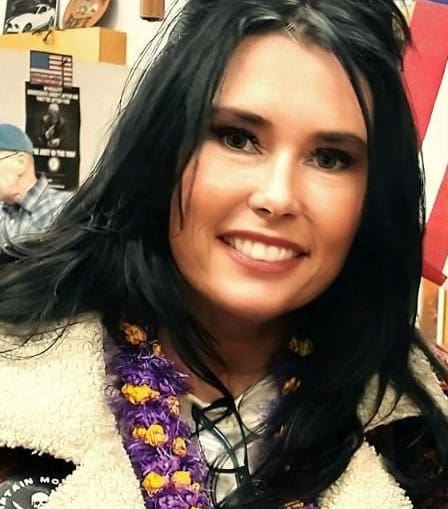 1740 – 18 Wheels to Flatten the Curve – Caravan to Midnight